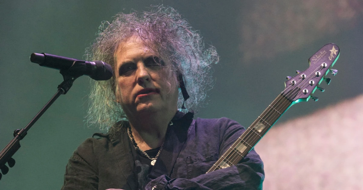 Robert Smith teases 'Cure Pop' album | Contactmusic.com