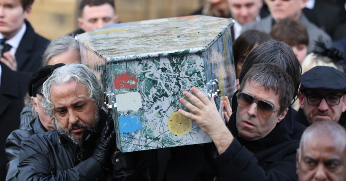 Liam Gallagher, David Beckham and Ian Brown among the mourners at Stone ...