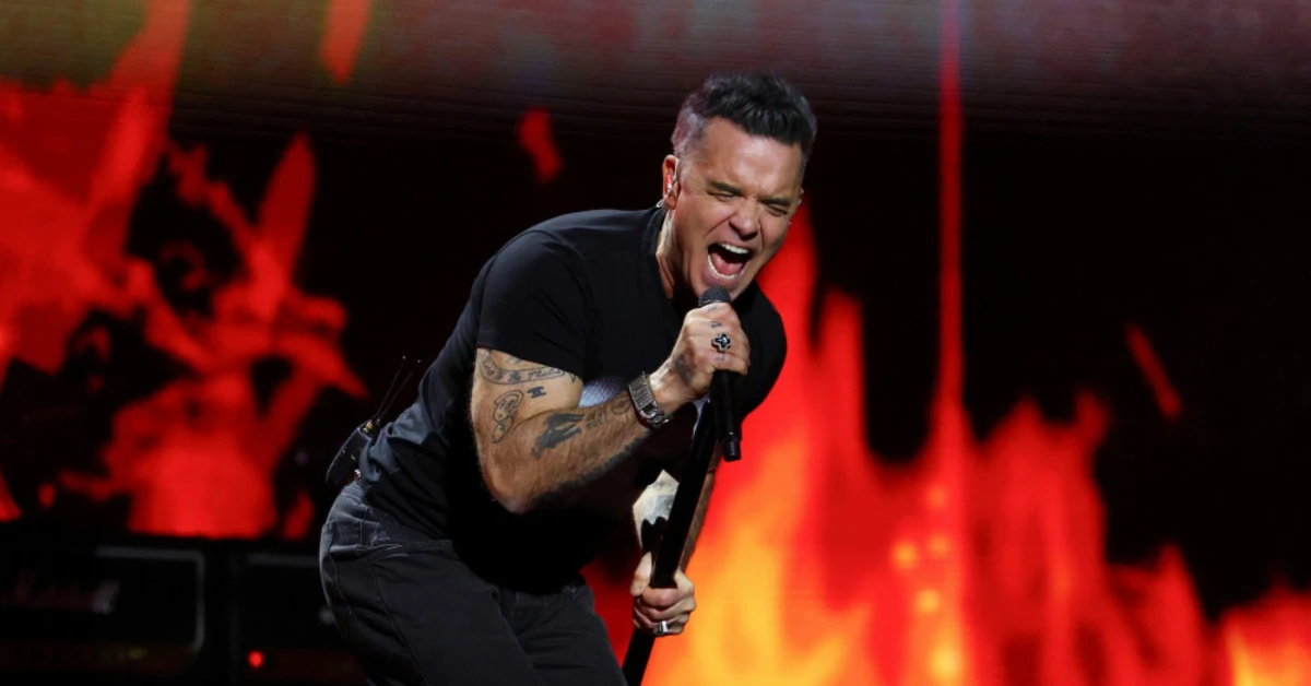 Ayda Field hails Robbie Williams’ BRITs performance as fans debate his ...